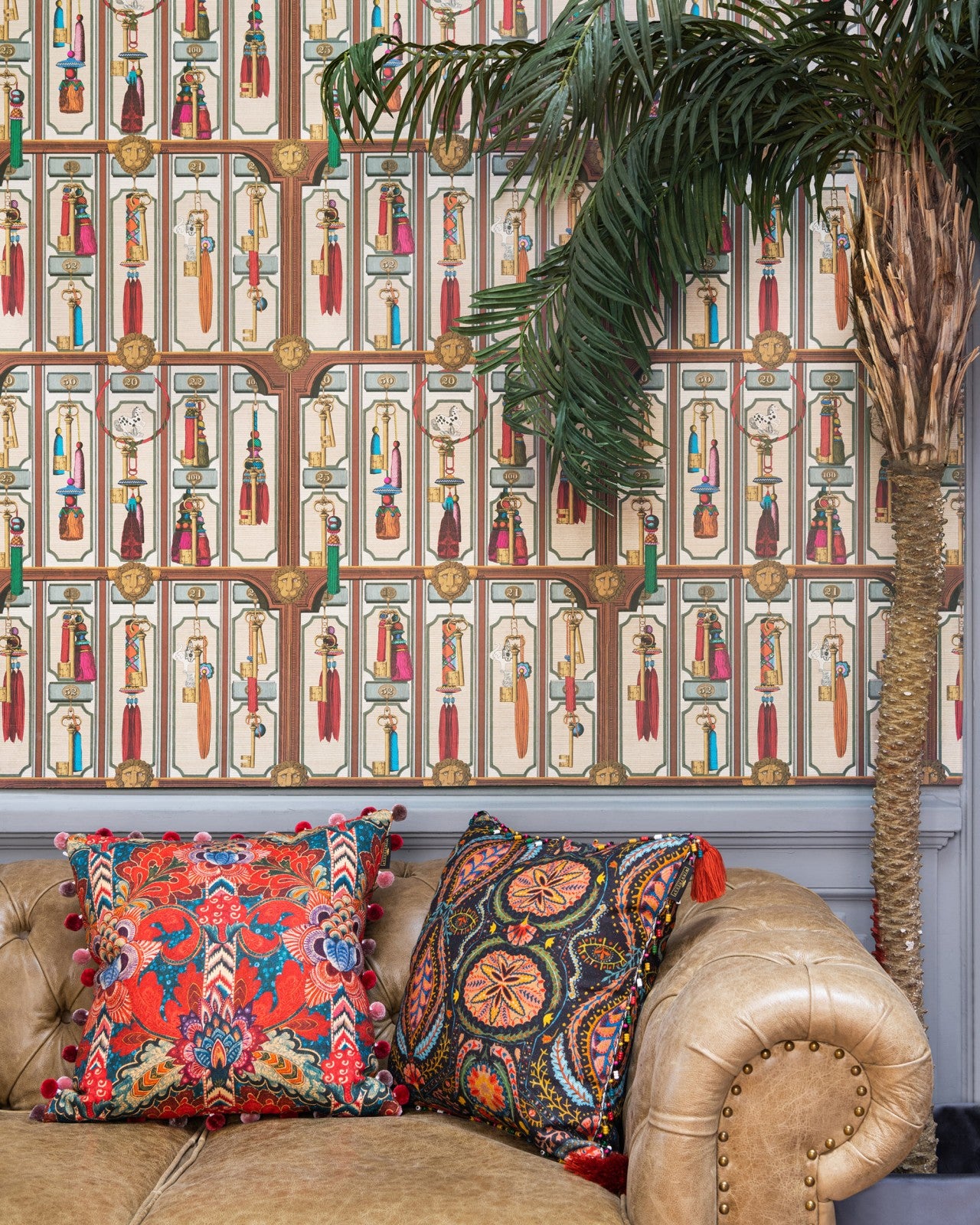 Grand Suite Keys Wallpaper | Orient Express Collection - Decoralist